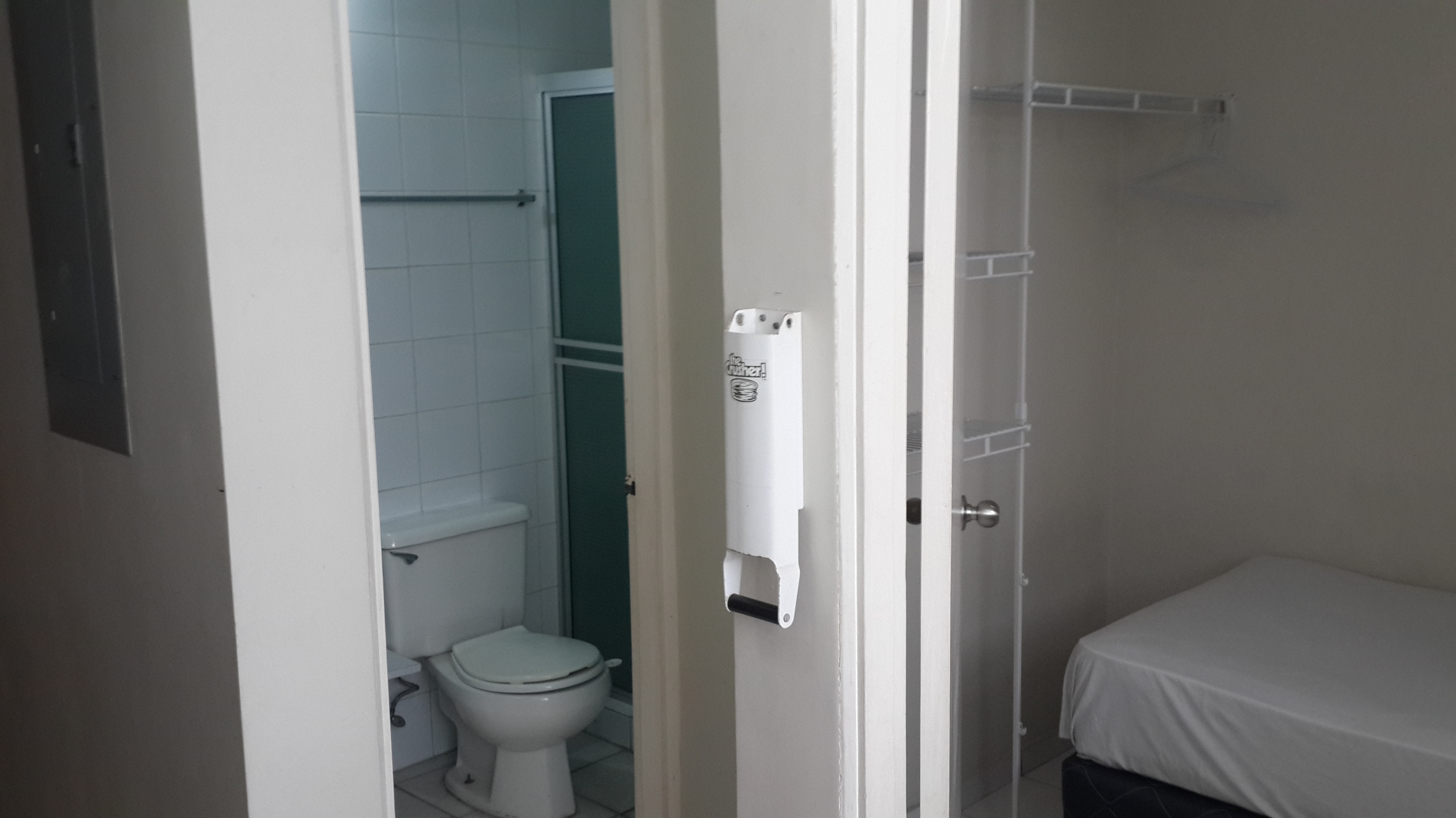Flash Traveler’s Room – LIVING STUDIO INTERIORS AND RENTALS